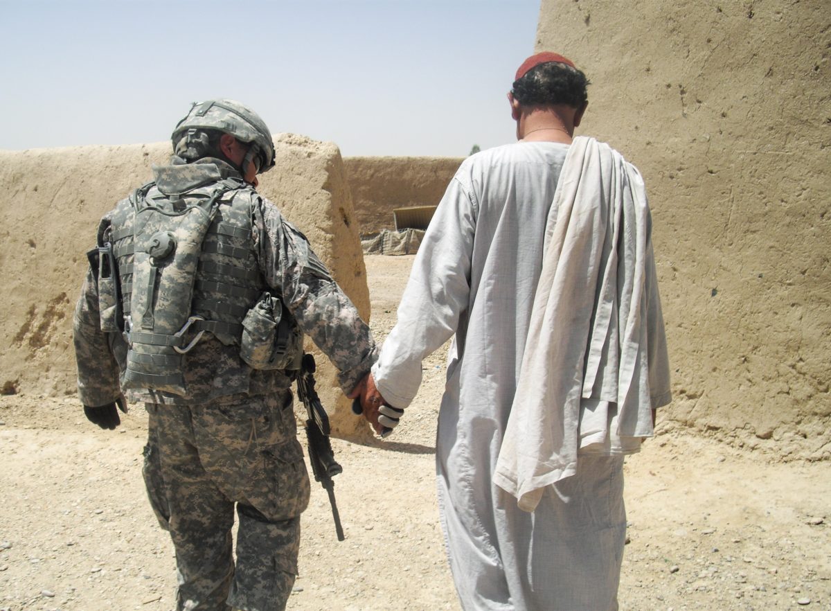 Portraits of a Vanished Army - Hidden Compass